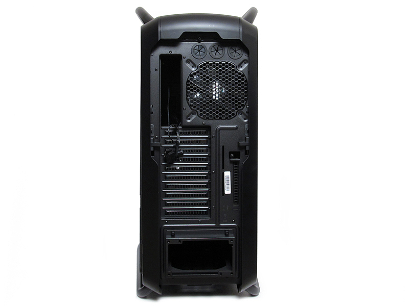 The Exterior - Cooler Master Cosmos II Review - Page 2