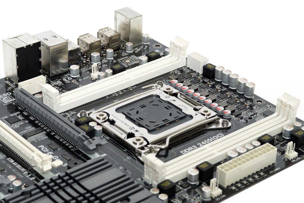 Closer Look: ECS X79R-AX - ECS X79R-AX Deluxe Review - Page 2