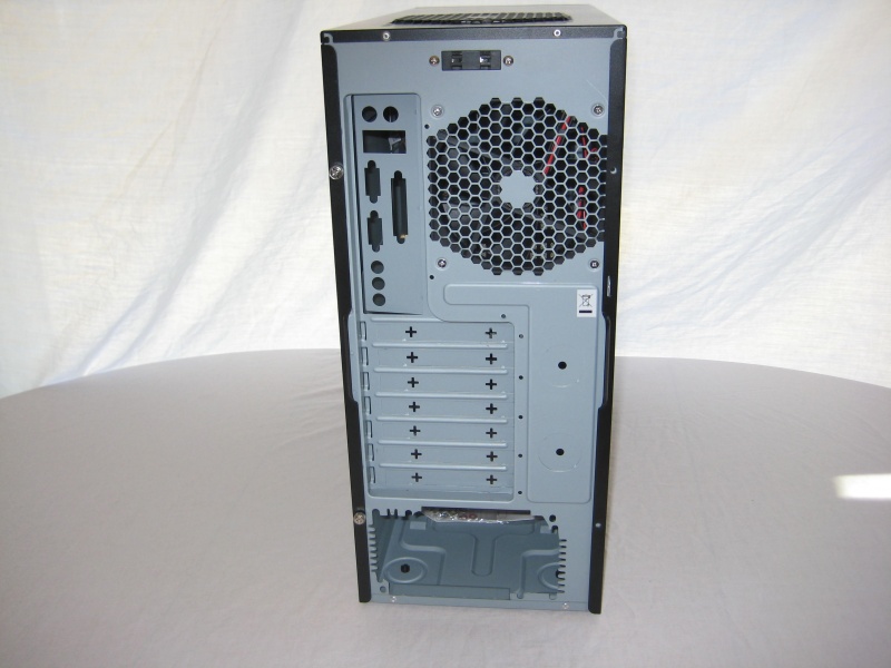 Exterior - Antec Two Hundred Review - Page 2