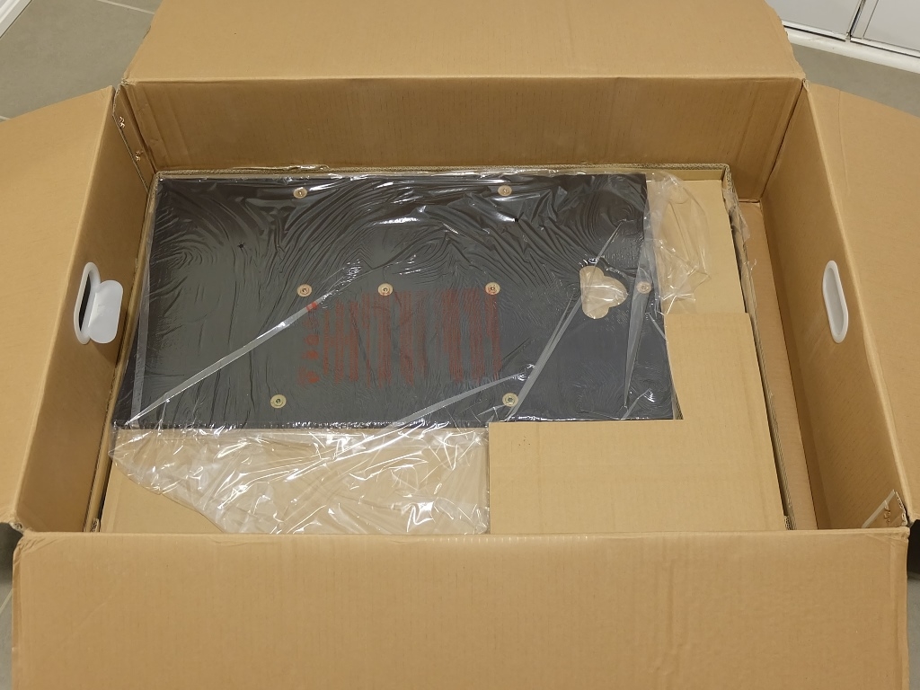 Arozzi Arena Gaming Desk Review - Introduction & Unboxing