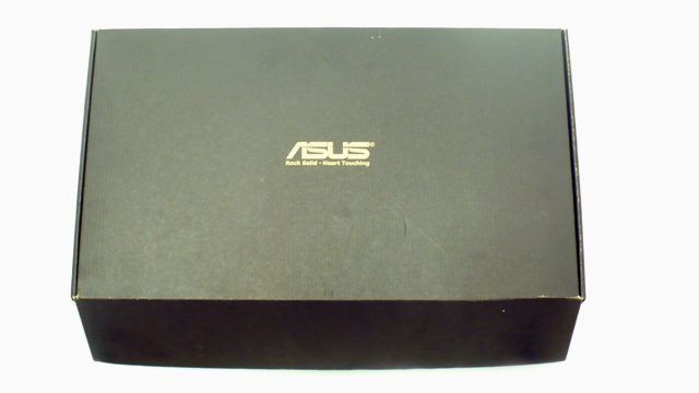 Box, bundle, and impressions - ASUS Radeon EAH6850 DirectCU Review - Page 2