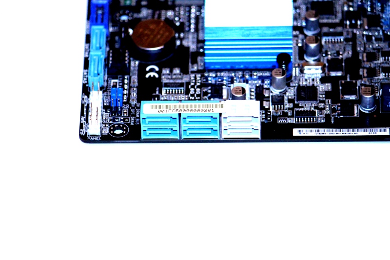 Taking an Extreme Look - Asus P6X58D-E Review - Page 2