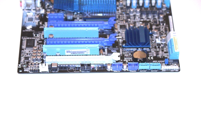 Taking an Extreme Look - Asus P6X58D-E Review - Page 2