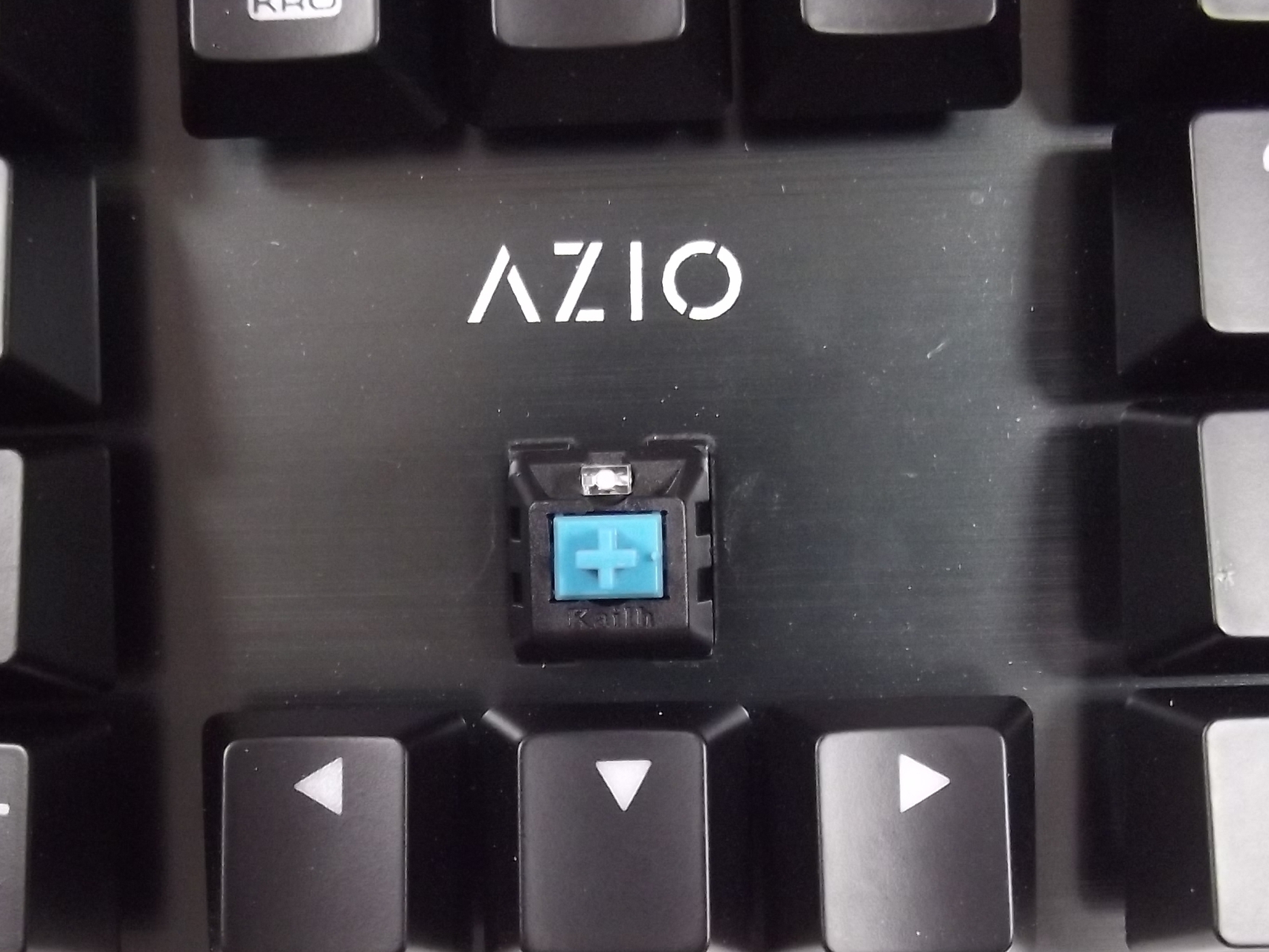Closer Look - Azio MGK1 Mechanical Gaming Keyboard Review - Page 3