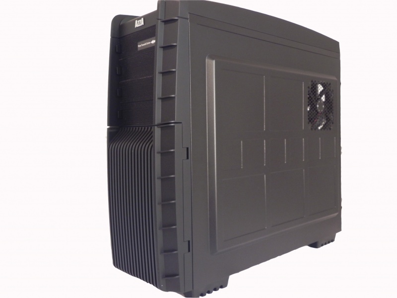 Closer Look: The Exterior - AzzA Hurrican 2000 Review - Page 2