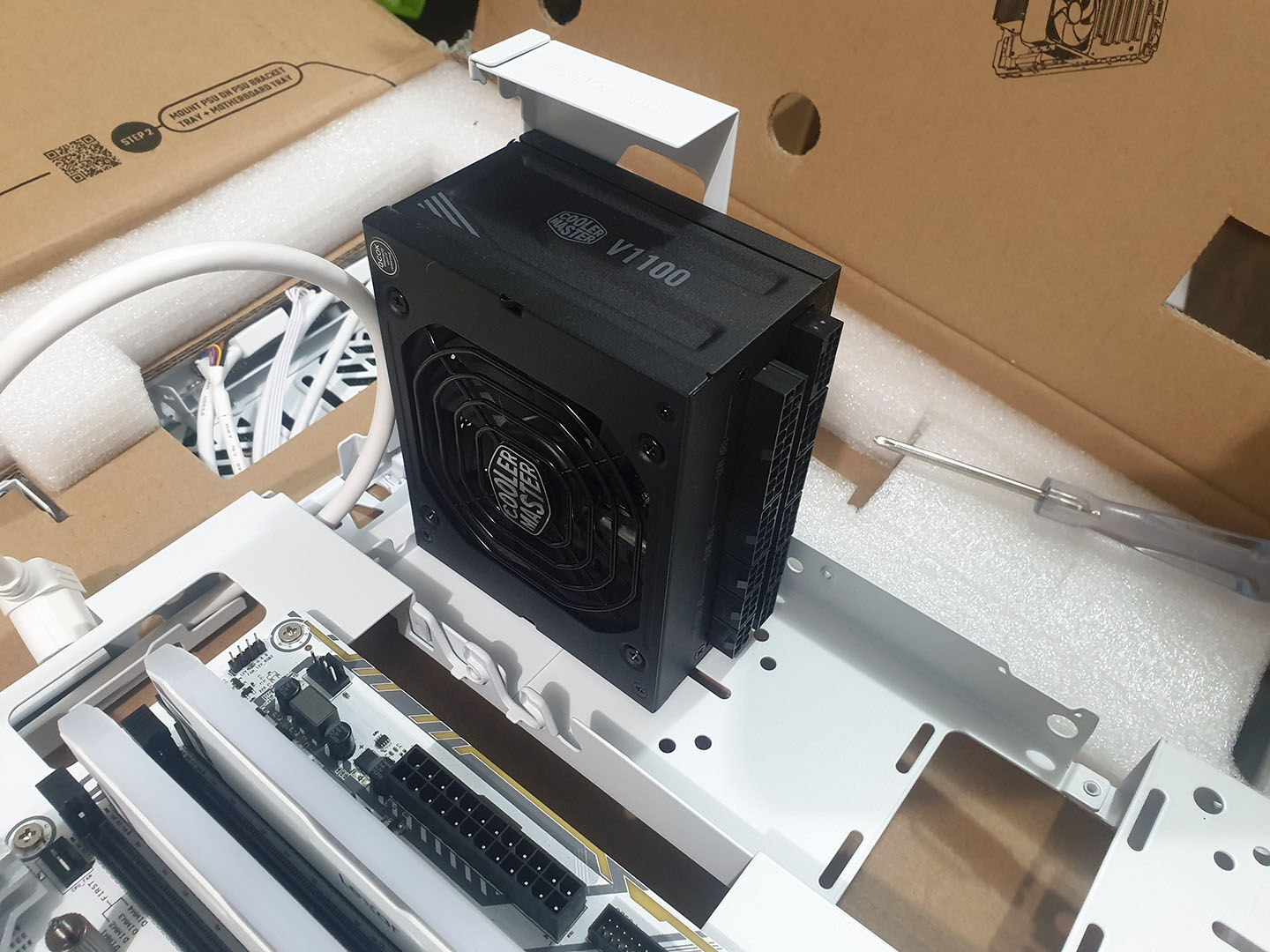 Cooler Master QUBE 500 Flatpack Macaron Review - Cooler Master QUBE 500 ...