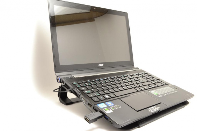 CM NotePal U2 Plus: Closer Look - Cooler Master NotePal U2 Plus Cooling ...