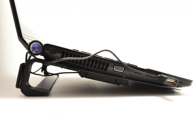 CM NotePal U2 Plus: Closer Look - Cooler Master NotePal U2 Plus Cooling ...