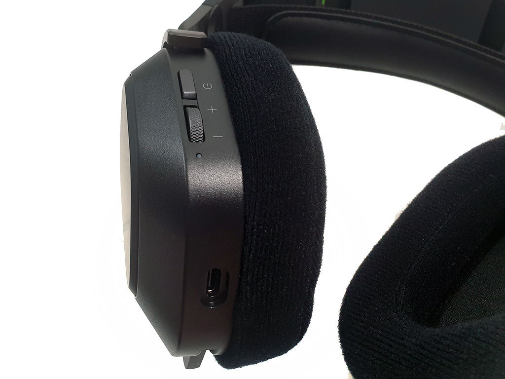 Corsair HS80 Review - Corsair HS80 Review