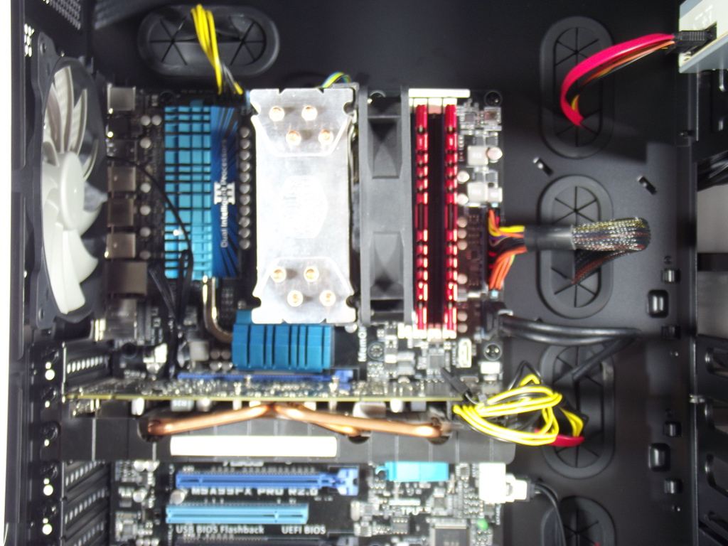 Corsair 780T Full Tower Case: Installation - Corsair Graphite 780T Full ...