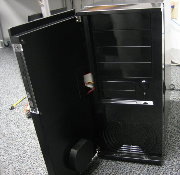 The Front - Thermaltake Eclipse DV V6000 - Page 3