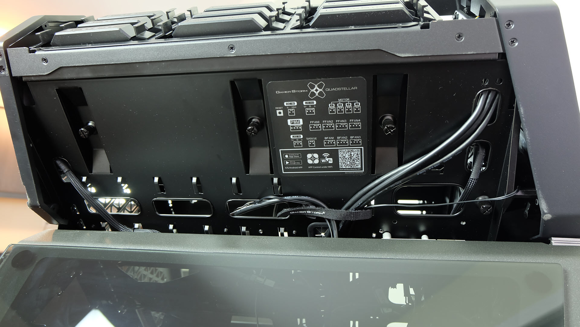 DEEPCOOL Gamer Storm QUADSTELLAR - How to build a Stellar Gaming PC ...