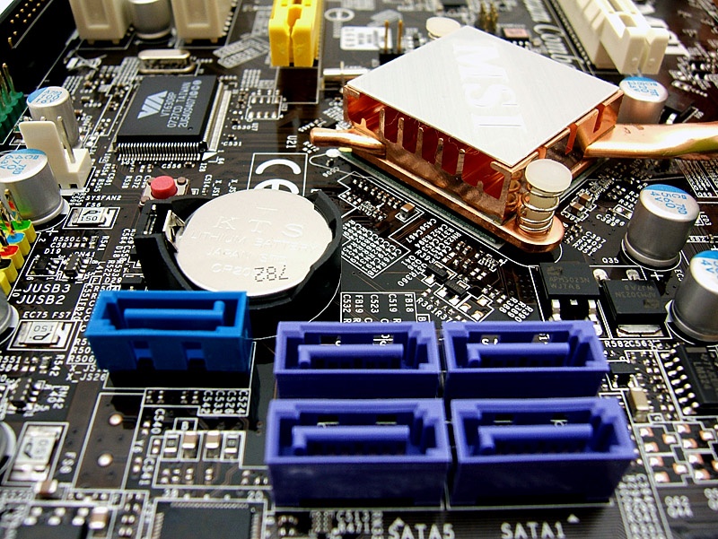 The Board - MSI P35 Platinum Combo Review - Page 2