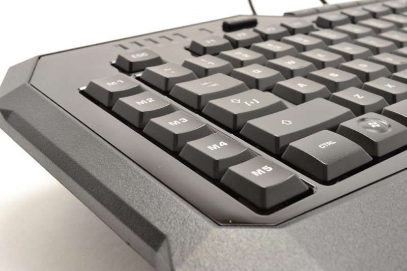 ROCCAT Isku FX: Closer Look - ROCCAT Isku FX Gaming Keyboard Review ...