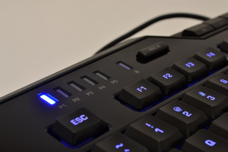 ROCCAT Isku FX: Closer Look - ROCCAT Isku FX Gaming Keyboard Review ...