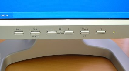 Navigation / Image Quality - Samsung 213T 21" LCD Review - Page 2