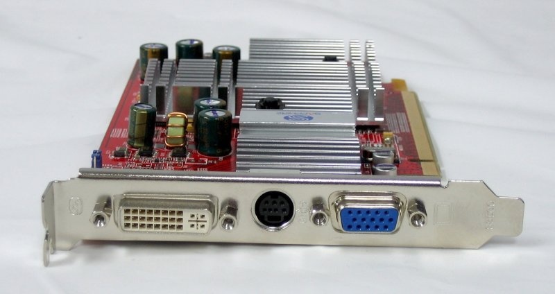 The card - Sapphire Radeon X550 - Page 3