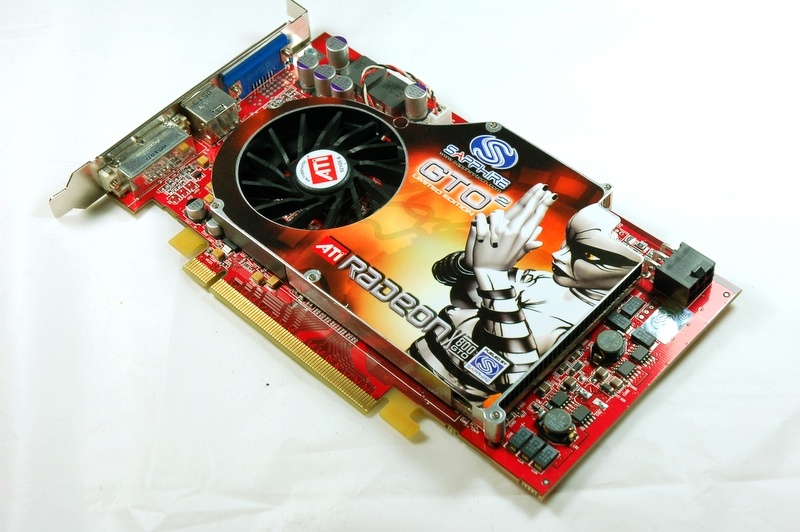 The Bundle and Physical Views - Sapphire Radeon X800 GTO² Review - Page 2