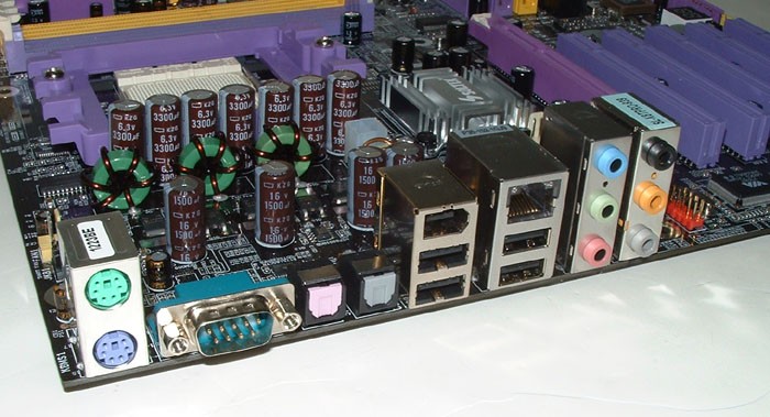 The Bundle and Layout - Soltek SL-K8TPro-939 - Page 3