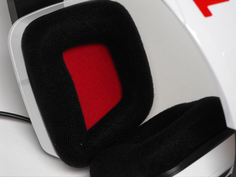 Closer Look - Thermaltake eSports Shock Headset Review - Page 2