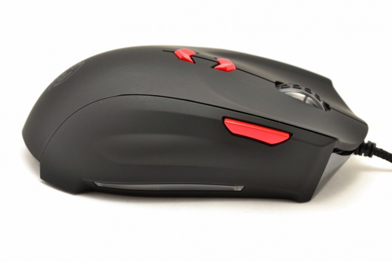 Tt eSPORTS THERON Infrared: Closer Look - Tt eSPORTS THERON Infrared ...