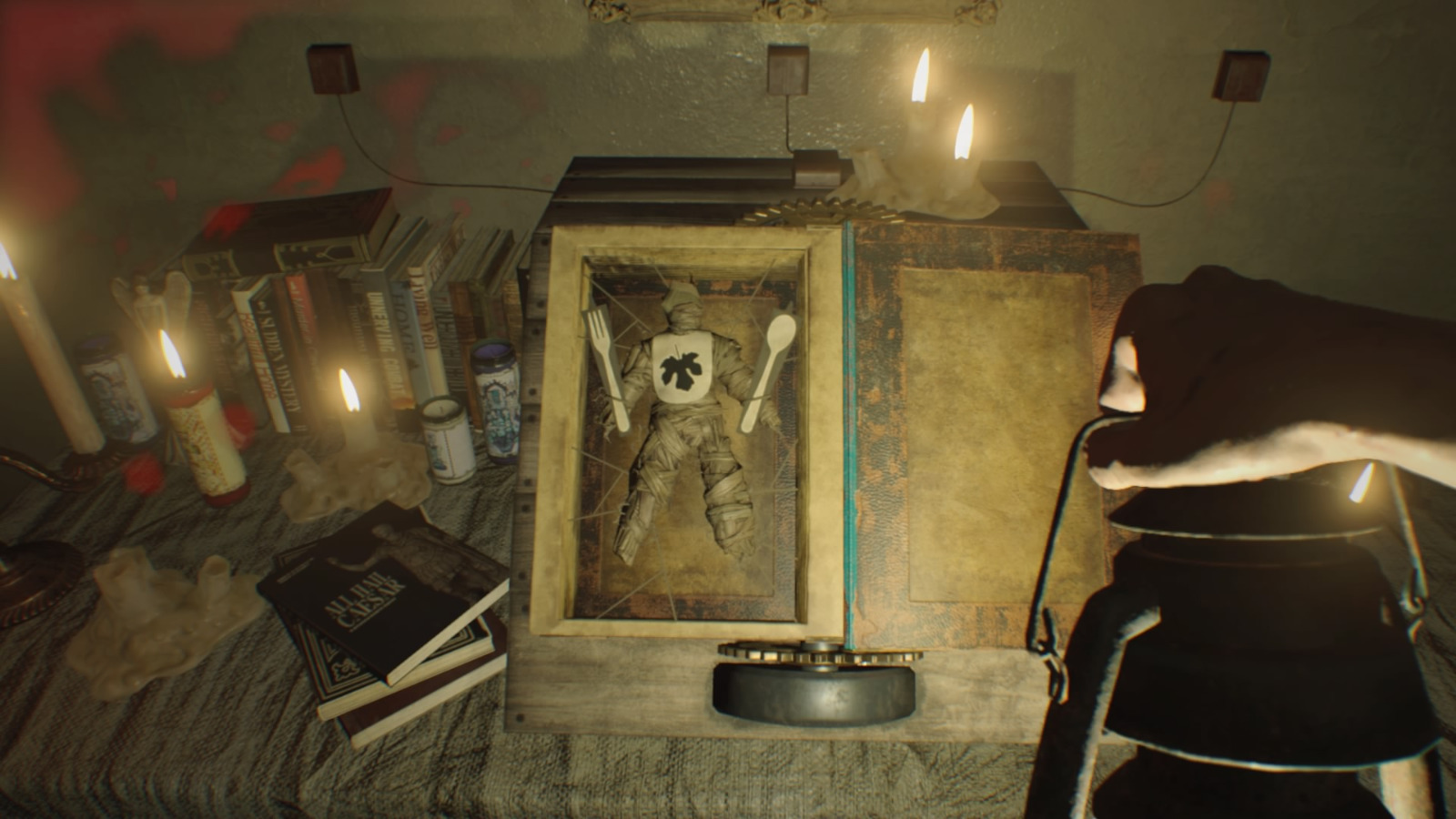 Resident Evil 7 Bedroom DLC Puzzles and Collectibles - Neoseeker