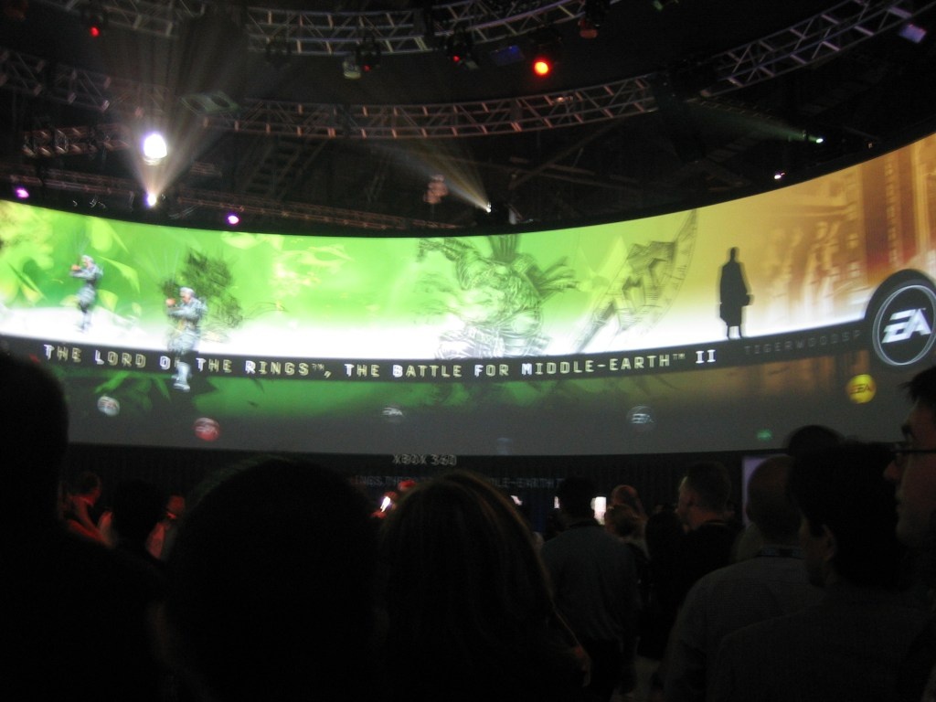 huge EA 360 degree EA screen from Redemption - hosted by Neoseeker