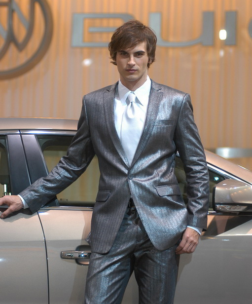 Sunday Musing: Booth babes? Booth boys! - Neoseeker