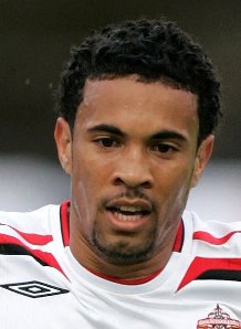 Carlos Edwards - Pro Evolution Soccer Wiki - Neoseeker